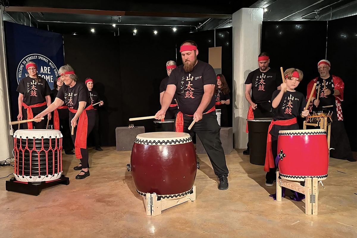 Apparently we’re sponsoring a Taiko Group…. – Fantastic Realities: The ...